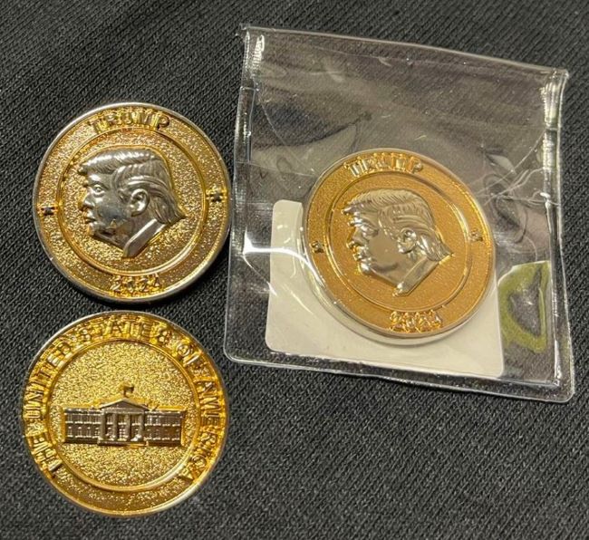 Wholesale US President Trump Commemorative Coin Golden Silver 2 Tone Color